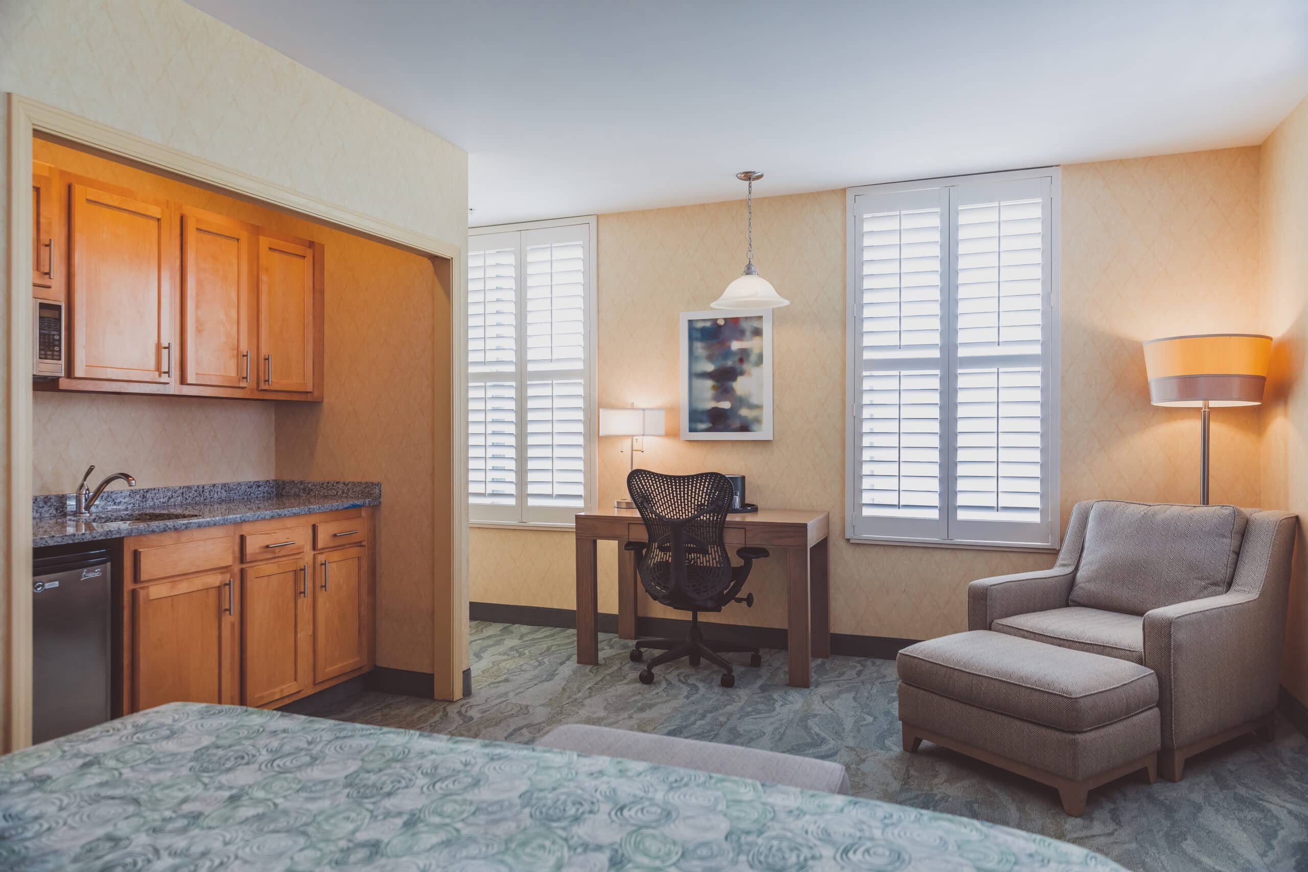 Suites | Hotel Suites Syracuse | The Parkview Hotel Downtown Syracuse